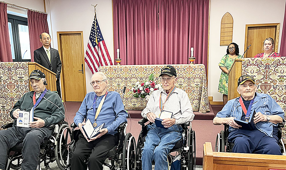 Korean War vets receive medals | News, Sports, Jobs - Altoona Mirror